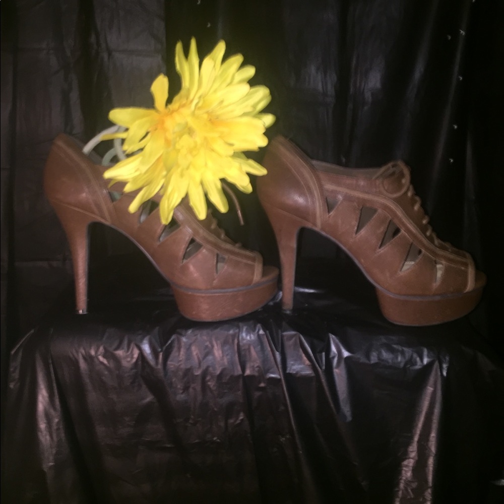Mocha Color (Brown) Gianni Bini Heels - Gem